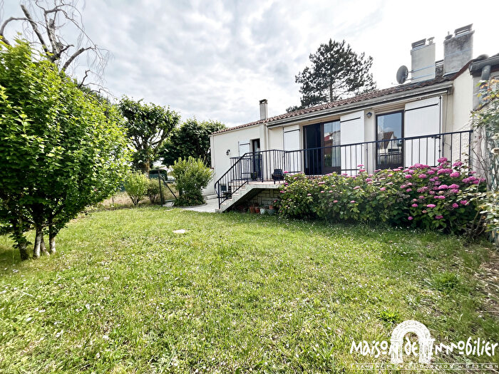 Maison à vendre - Cognac, Crouin - 6 pièces - 4 chambres