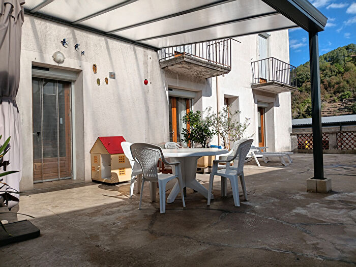 Maison 10 pièces à vendre à Saint-Sauveur-de-Montagut