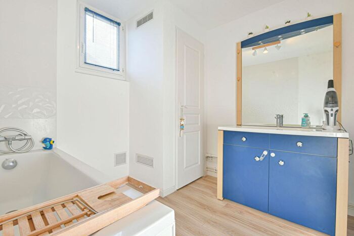 Appartement à vendre - Limoges, Centre-ville, Hôtel de Ville, Emailleurs - 4 pièces - 2 chambres