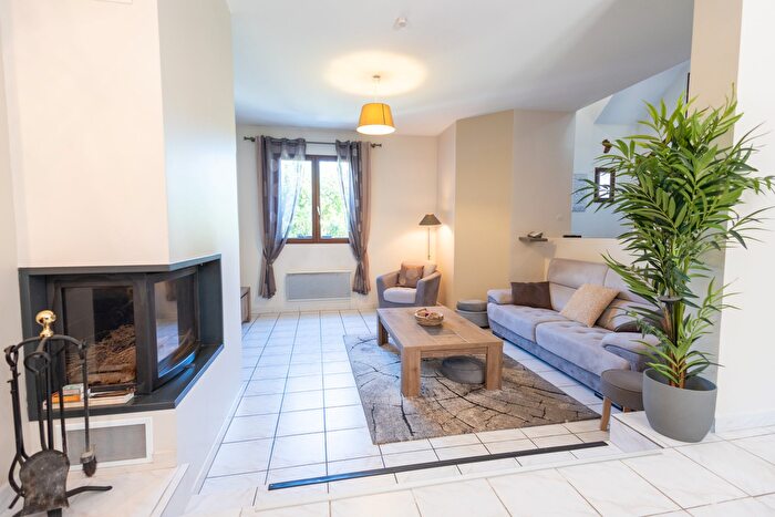 Maison 8 pièces à Saint-Jean-de-Braye, Est, à vendre