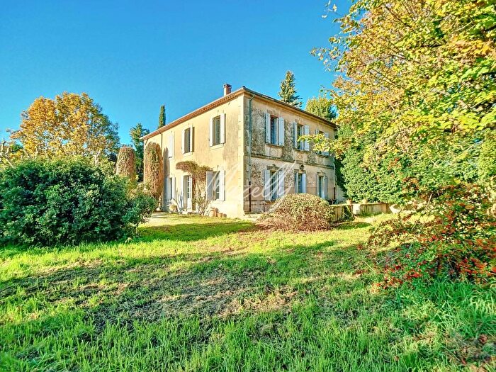 Maison à vendre - Lagnes - 9 pièces - 6 chambres