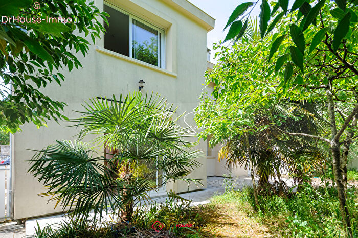 Niort, Centre-ville : Maison 6 pièces à vendre