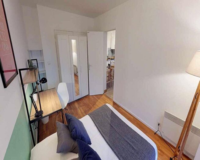 Appartement à louer - Valmy, Lyon ème arrondissement - 5 pièces - 5 chambres