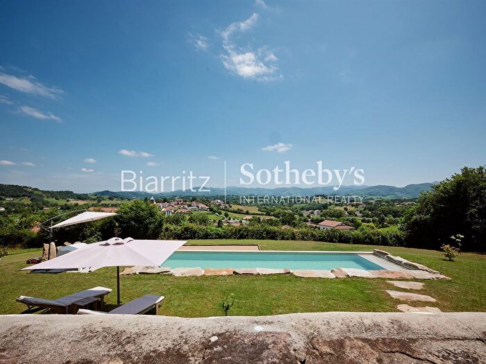 Maison à vendre - Sare - 10 pièces - 4 chambres