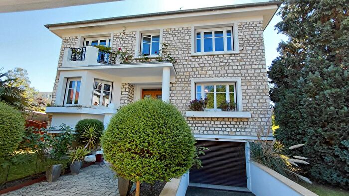 Montmorency, Bas Montmorency : Maison 7 pièces à vendre