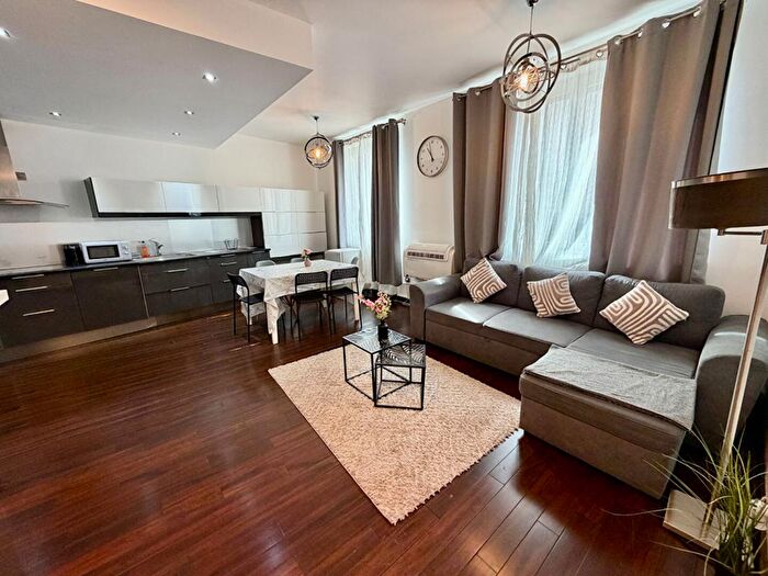 Villeurbanne, Zola, Pressence : Appartement 3 pièces à vendre