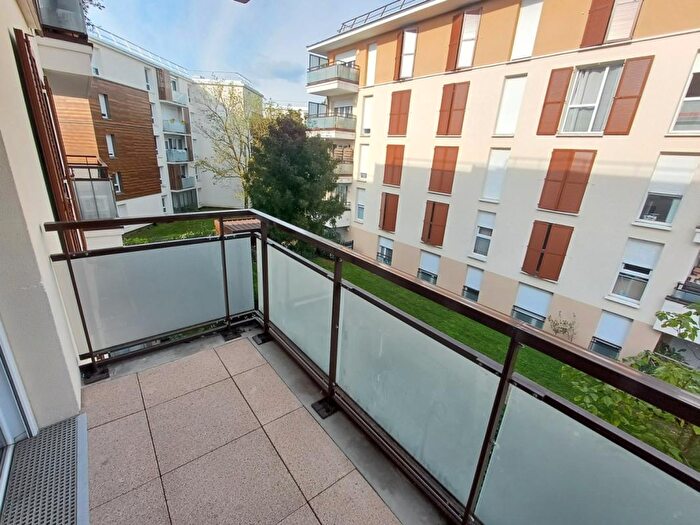 Appartement à louer - Chatou, Ouest - 2 pièces - 1 chambre