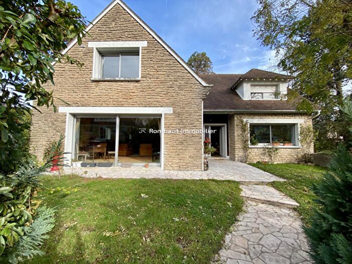 Maison à vendre - La Celle-Saint-Cloud, La Chataigneraie - 10 pièces - 5 chambres