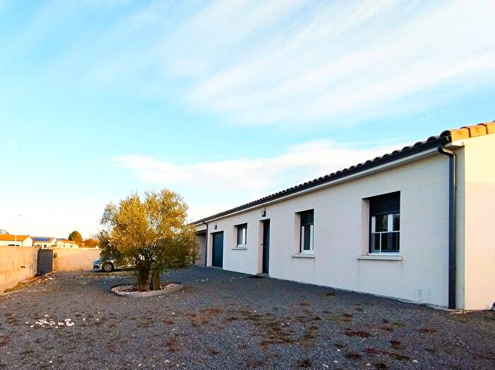 Maison à vendre - Jarnac-Champagne - 4 pièces - 3 chambres