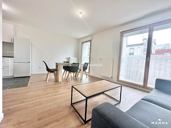 Appartement 3 pièces à louer à Montreuil, Bas Montreuil, République