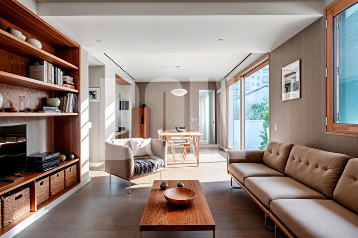 Appartement à vendre - Issy-les-Moulineaux, Les Epinettes, Le Fort, Les Hauts dIssy - 4 pièces - 3 chambres