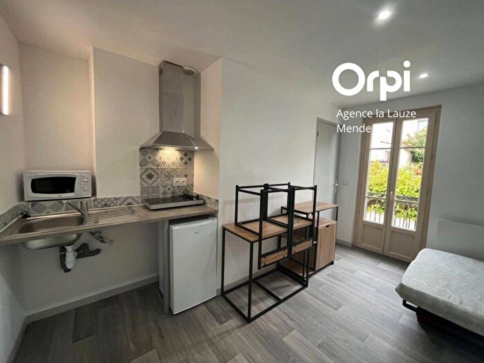 Appartement à louer - Ermitage-Saint Privat, Mende - 1 pièce
