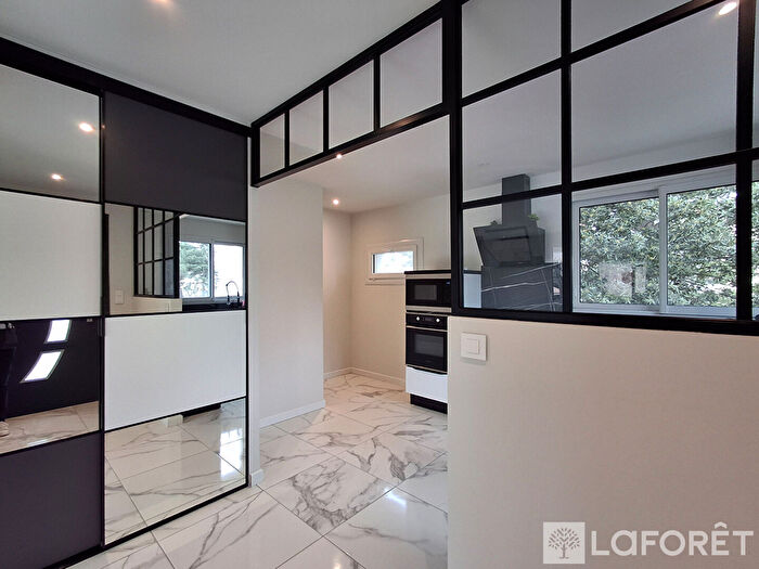 Maison à vendre - Hyères, Gare, Godillot - 8 pièces - 4 chambres