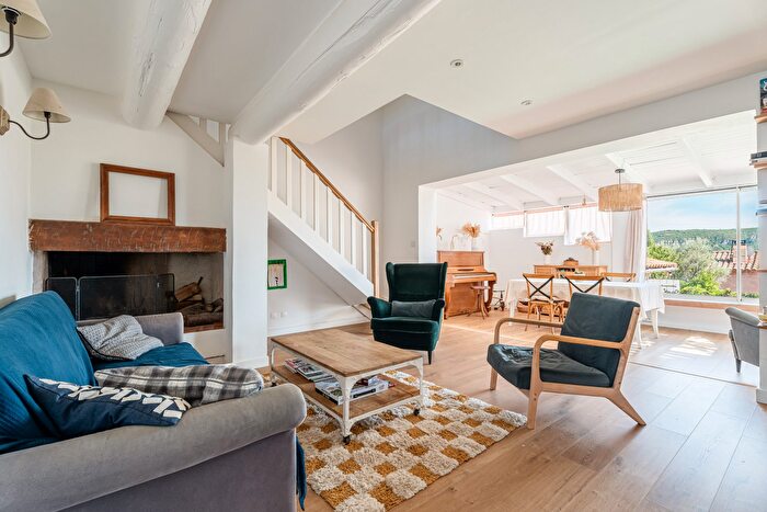 Maison 7 pièces à Cassis, à vendre
