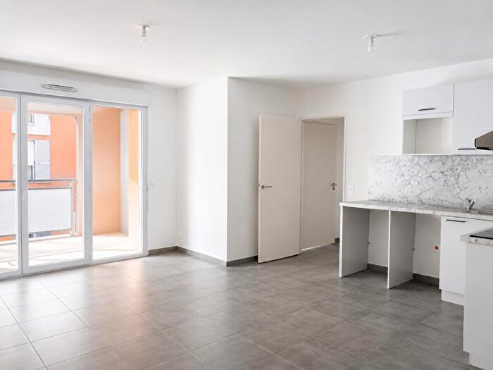 Appartement 3 pièces à Drap, à louer