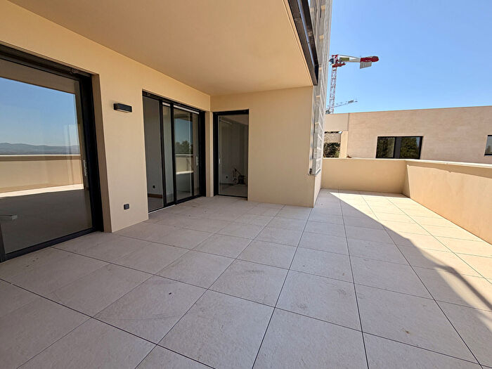 Appartement 4 pièces à Saint-Didier-au-Mont-dOr, à vendre