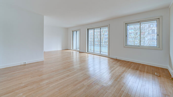 Appartement à louer - Paris e , Auteuil-Nord, Jasmin, Mirabeau - 5 pièces - 3 chambres