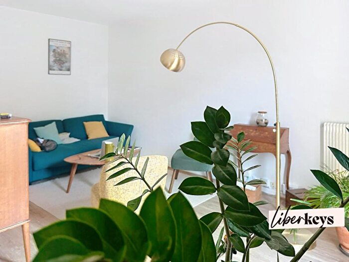 Quartiers Sud-Ouest, Sainte-Thérèse : Appartement 3 pièces à vendre