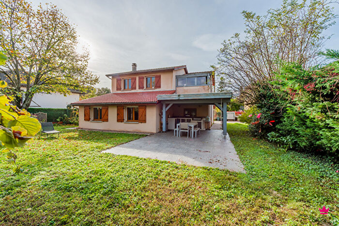 Maison à vendre - Meyzieu, Sud Ouest - 6 pièces - 5 chambres