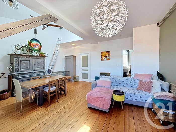 Lure : Appartement 5 pièces à vendre