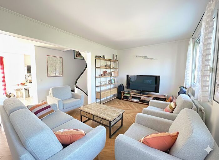 Maison à vendre - Rueil-Malmaison, Plateau - 8 pièces - 4 chambres