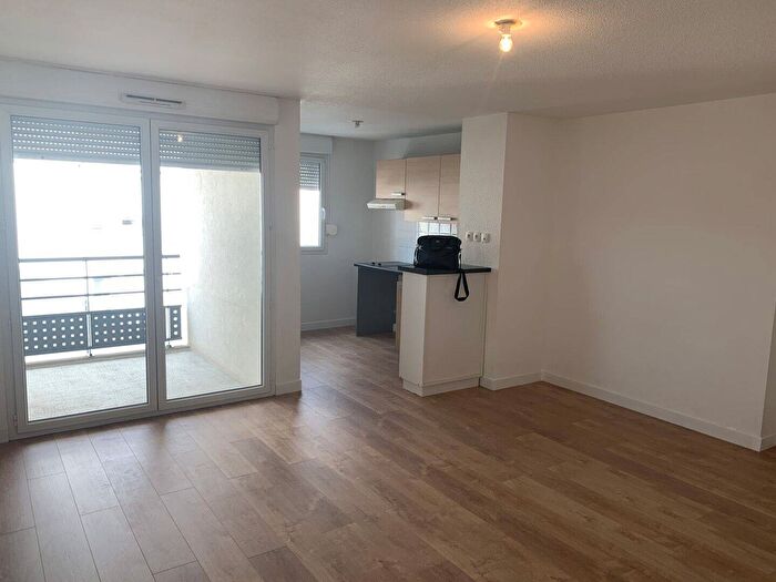 Appartement à louer - Charras, Clermont-Ferrand - 3 pièces - 2 chambres