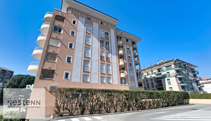 Appartement à vendre - Fréjus, Fréjus Plage - 2 pièces - 1 chambre