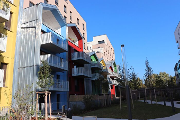 Appartement à vendre - Strasbourg, Cronenbourg - 2 pièces - 1 chambre