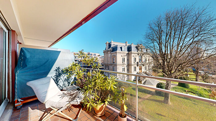 Appartement à vendre - Vanves, Centre Saint-Rémy - 2 pièces - 1 chambre