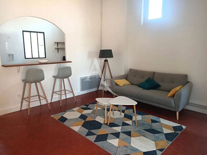 Appartement à louer - Bourg-Charité, Narbonne - 2 pièces - 1 chambre