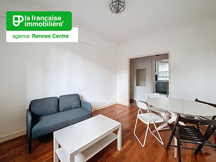 Appartement à louer - Quartiers Centre, Colombier - 3 pièces - 2 chambres