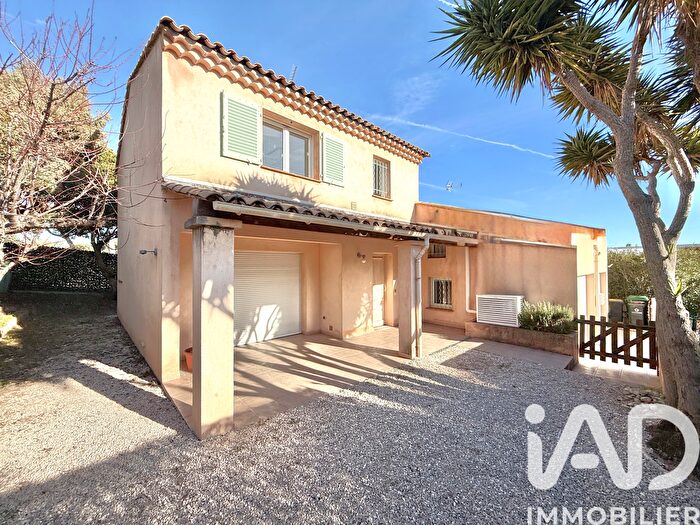 Maison à vendre - Villeneuve-Loubet, Les Hauts de Vaugrenier, Les Maurettes, Vaugrenier - 5 pièces - 4 chambres