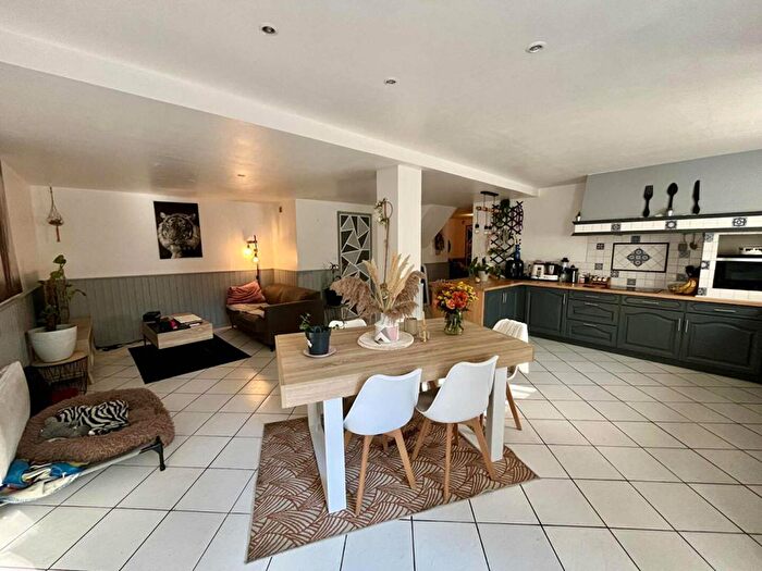 Maison 5 pièces à vendre - Château-lévêque