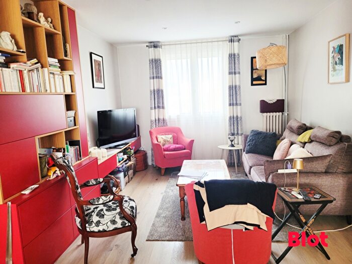Quartiers Ouest, Bourg lEvesque - Appartement 3 pièces à vendre