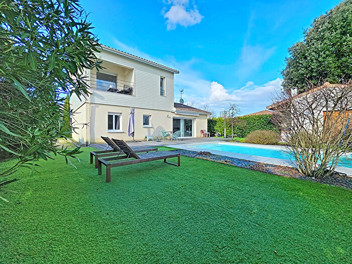 Maison à vendre - Macau - 6 pièces - 4 chambres