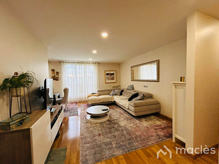 Appartement à vendre - Ézanville - 4 pièces - 2 chambres