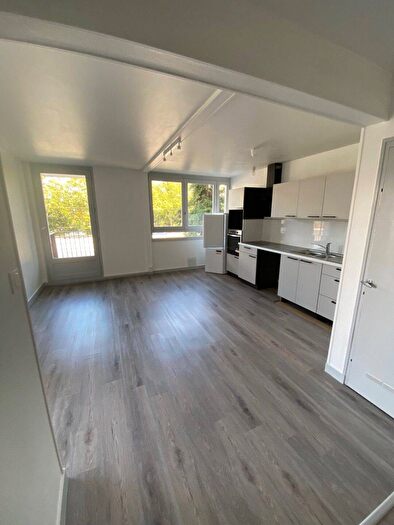 Appartement à louer - Angers - 4 pièces - 3 chambres