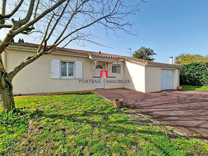 Saint-André-de-Cubzac : Maison 4 pièces à vendre