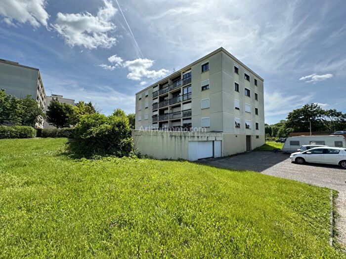 Appartement à vendre - Bourgoin-Jallieu, Champfleuri et sa ceinture verte - 4 pièces - 3 chambres