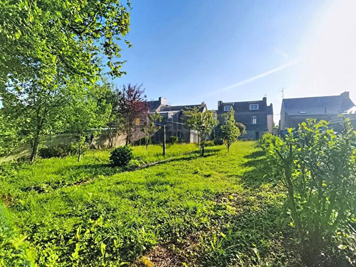 Maison 6 pièces à Plonévez-du-Faou, à vendre
