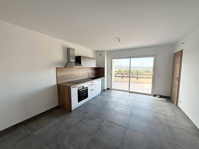 Appartement 2 pièces à Chazelles-sur-Lyon, à louer