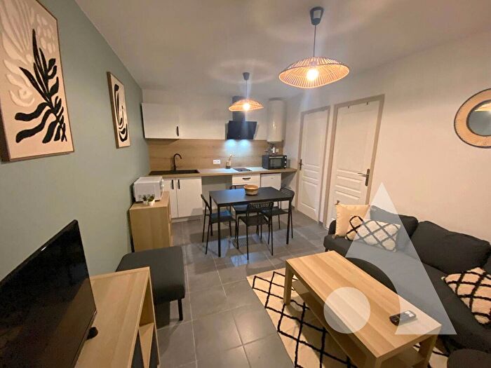 Appartement à louer - Centre Ville, Dole - 2 pièces - 1 chambre