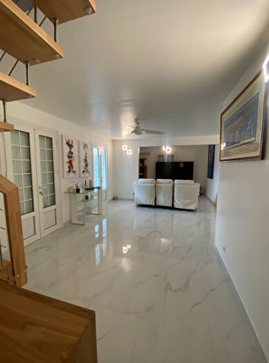Petit-Bourg : Maison 5 pièces à louer