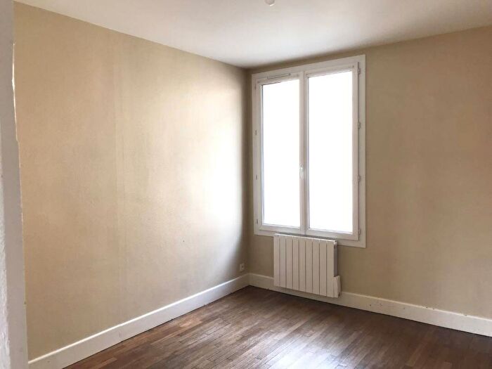 Appartement à louer - Haute Ville-Basse Ville, Chartres - 2 pièces - 1 chambre