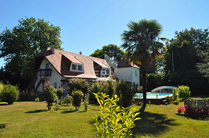 Maison à vendre - Ménesplet - 9 pièces - 5 chambres