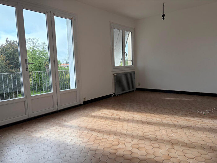 Appartement 4 pièces à vendre - Fontenay-le-Comte, Commerce, Marchoux