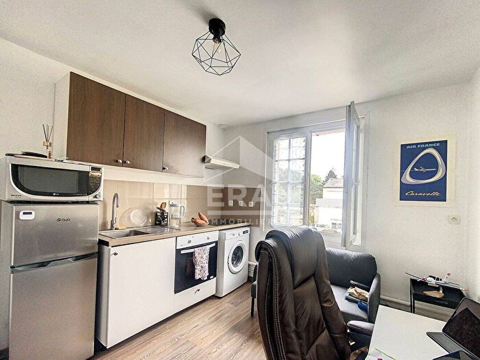 Appartement 2 pièces à Est, Lamorlaye, à louer