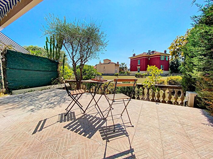 Nice, Cimiez : Appartement 3 pièces à louer