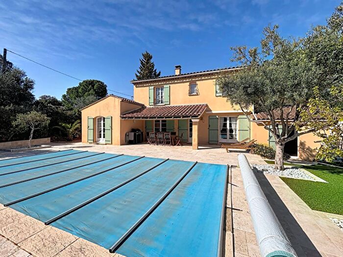 Maison à vendre - Le Cannet-des-Maures - 5 pièces - 4 chambres