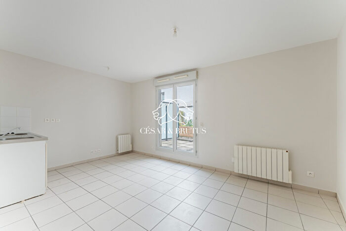 Caluire-et-Cuire, Cuire-le-bas, Cuire-le-Haut : Appartement 1 pièce à vendre